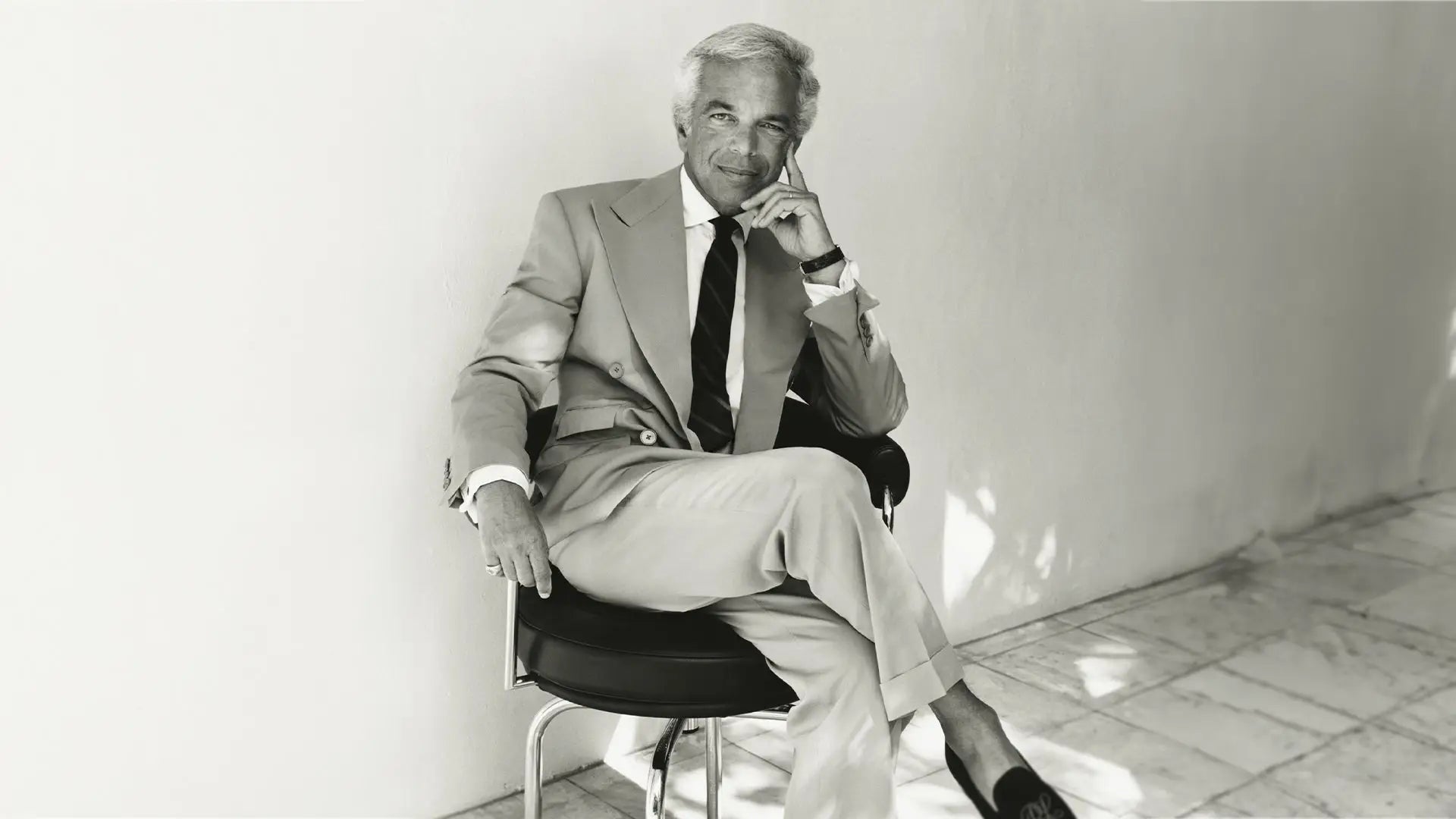 Legendary Style Icons: Pioneering Men's Fashion Through History – Aklasu