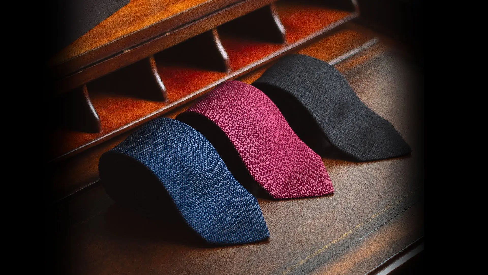 Set for Life: Essential Ties for the Modern Gentleman – Aklasu